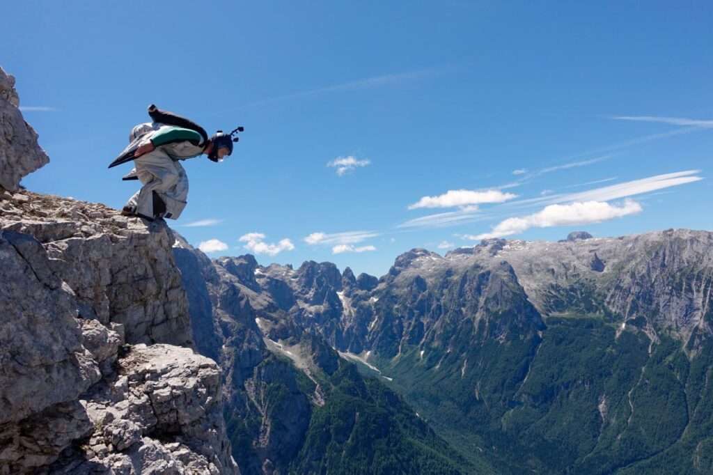The Thrill of Base Jumping: Adrenaline and Freedom